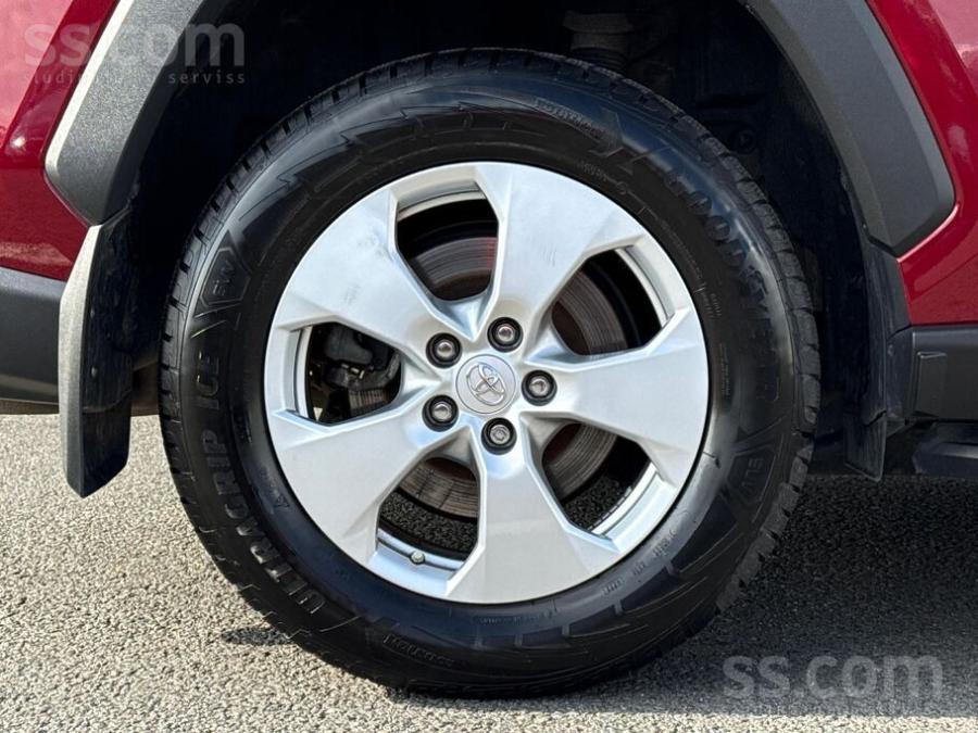 Sarkans Toyota RAV4 2023 Rīga, ar dzinēja tilpumu 2.00 L un nobraukumu 84 tūkst. km par 25990 €, foto 23 vietnē AUTOMOTO.COM.LV