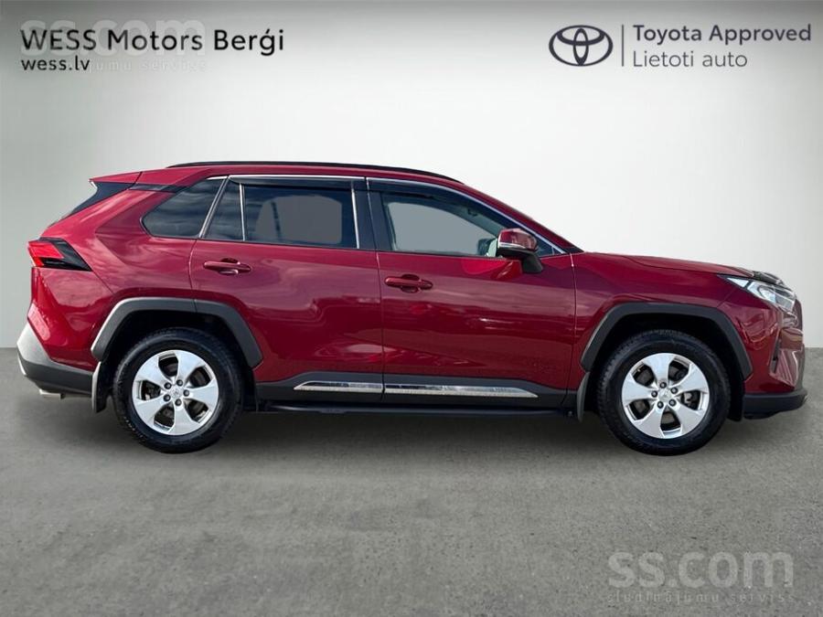 Sarkans Toyota RAV4 2023 Rīga, ar dzinēja tilpumu 2.00 L un nobraukumu 84 tūkst. km par 25990 €, foto 24 vietnē AUTOMOTO.COM.LV
