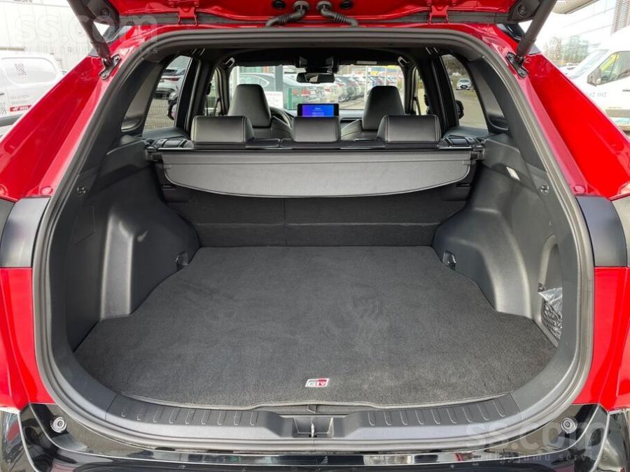 Red Toyota RAV4 2024 in Riga, with an engine capacity of 2.50 L and mileage of 15 thousand km for 43990 €, photo 11 on AUTOMOTO.COM.LV