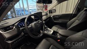 Sarkans Toyota RAV4 2024 Rīga, ar dzinēja tilpumu 2.50 L un nobraukumu 32 tūkst. km par 39990 €, foto 17 vietnē AUTOMOTO.COM.LV