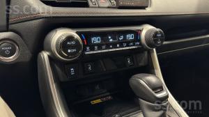 Sarkans Toyota RAV4 2024 Rīga, ar dzinēja tilpumu 2.50 L un nobraukumu 32 tūkst. km par 39990 €, foto 24 vietnē AUTOMOTO.COM.LV