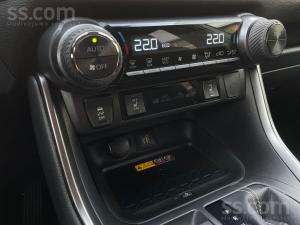 Sarkans Toyota RAV4 2024 Rīga, ar dzinēja tilpumu 2.50 L un nobraukumu 15 tūkst. km par 43990 €, foto 29 vietnē AUTOMOTO.COM.LV