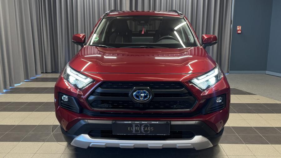 Red Toyota RAV4 2024 in Riga, with an engine capacity of 2.50 L and mileage of 32 thousand km for 39990 €, photo 8 on AUTOMOTO.COM.LV