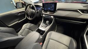 Red Toyota RAV4 2024 in Riga, with an engine capacity of 2.50 L and mileage of 32 thousand km for 39990 €, photo 12 on AUTOMOTO.COM.LV
