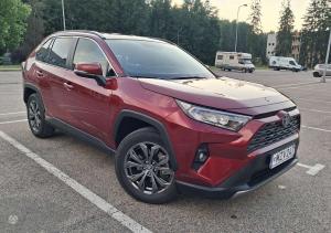 Red Toyota RAV4 2024 in Vilnius, with an engine capacity of 2.49 L and mileage of 76 thousand km for 36500 €, photo 6 on AUTOMOTO.COM.LV