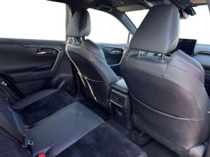 Sarkans Toyota RAV4 2024 Klaipėda, ar dzinēja tilpumu 2.49 L un nobraukumu 16 tūkst. km par 48500 €, foto 8 vietnē AUTOMOTO.COM.LV