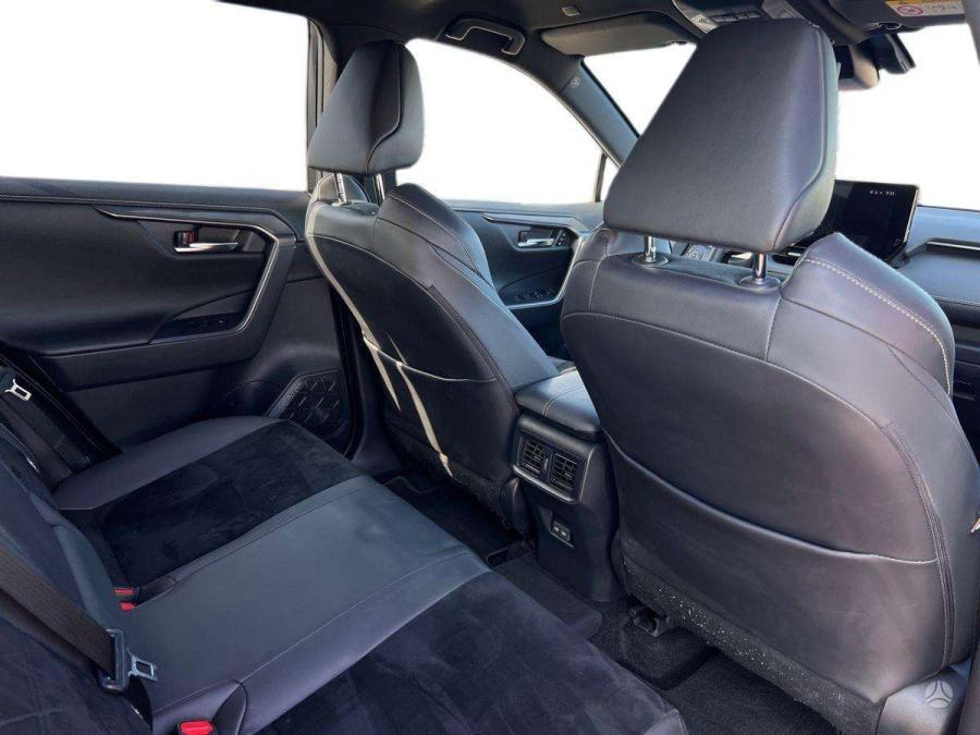 Sarkans Toyota RAV4 2024 Klaipėda, ar dzinēja tilpumu 2.49 L un nobraukumu 16 tūkst. km par 48500 €, foto 8 vietnē AUTOMOTO.COM.LV