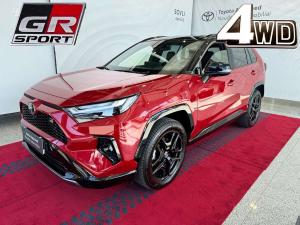 Red Toyota RAV4 2024 in Siauliai, with an engine capacity of 2.49 L and mileage of 21 thousand km for 41900 €, photo  on AUTOMOTO.COM.LV