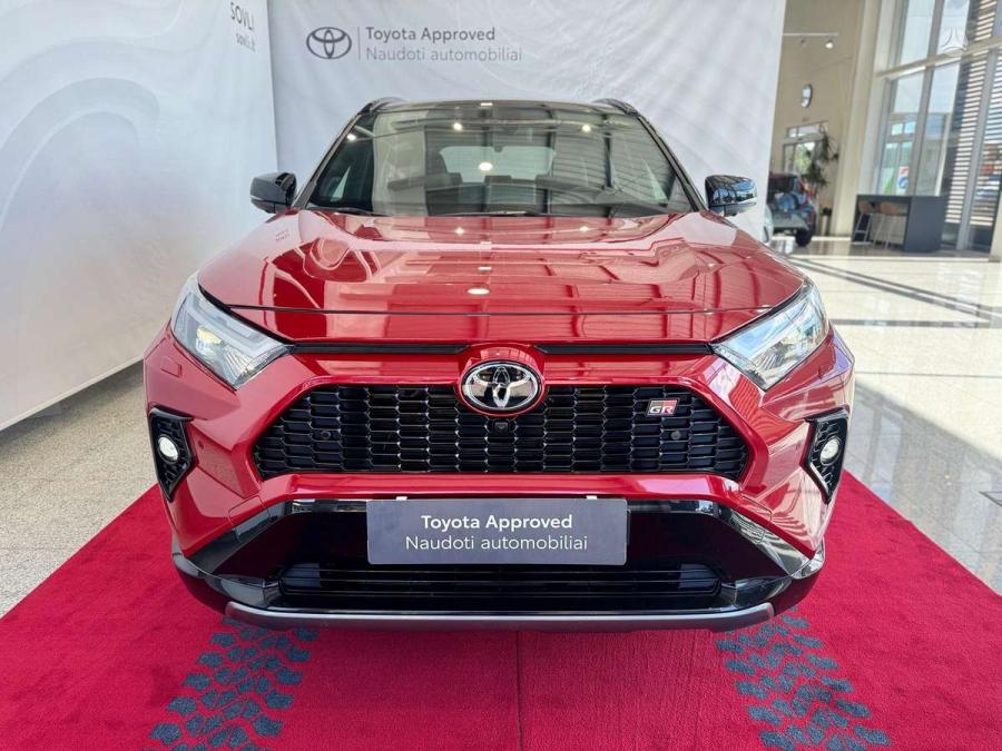 Sarkans Toyota RAV4 2024 Šauļi, ar dzinēja tilpumu 2.49 L un nobraukumu 21 tūkst. km par 41900 €, foto 3 vietnē AUTOMOTO.COM.LV