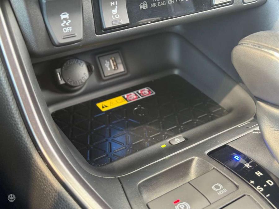 Sarkans Toyota RAV4 2024 Šauļi, ar dzinēja tilpumu 2.49 L un nobraukumu 21 tūkst. km par 41900 €, foto 29 vietnē AUTOMOTO.COM.LV