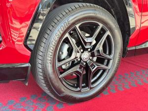Sarkans Toyota RAV4 2024 Šauļi, ar dzinēja tilpumu 2.49 L un nobraukumu 21 tūkst. km par 41900 €, foto 37 vietnē AUTOMOTO.COM.LV