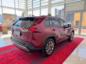 Sarkans Toyota RAV4 2025 Šauļi, ar dzinēja tilpumu 2.49 L un nobraukumu 12 tūkst. km par 39500 €, foto 5 vietnē AUTOMOTO.COM.LV