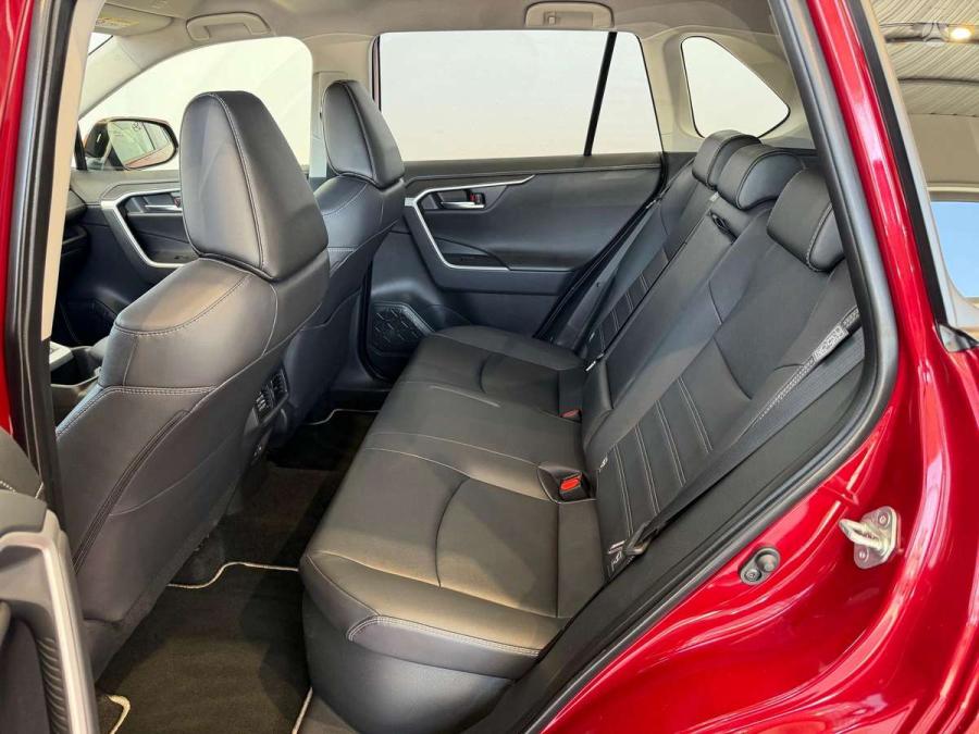 Sarkans Toyota RAV4 2025 Šauļi, ar dzinēja tilpumu 2.49 L un nobraukumu 12 tūkst. km par 39500 €, foto 8 vietnē AUTOMOTO.COM.LV