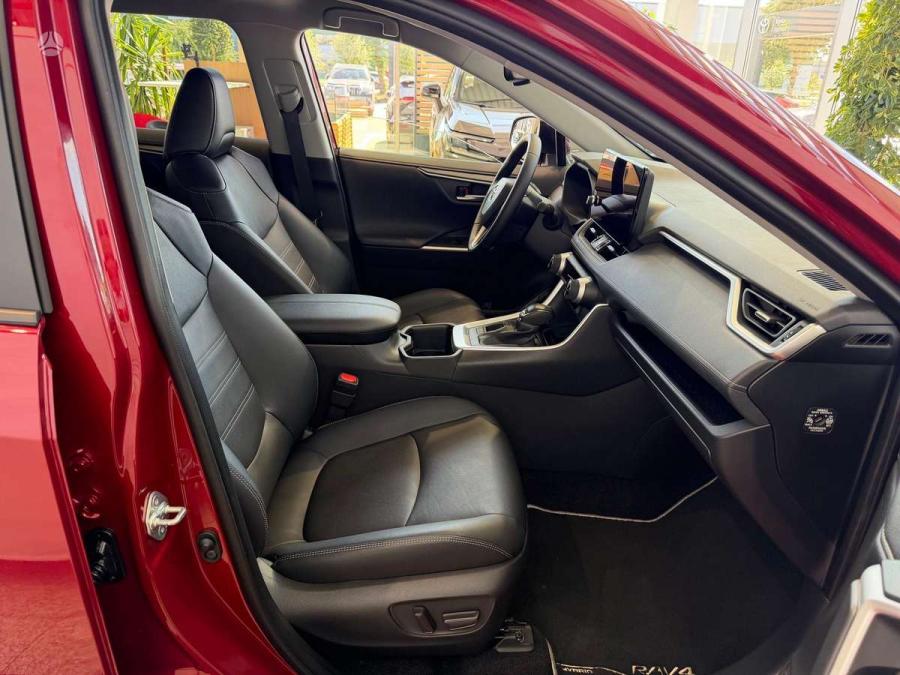Sarkans Toyota RAV4 2025 Šauļi, ar dzinēja tilpumu 2.49 L un nobraukumu 12 tūkst. km par 39500 €, foto 10 vietnē AUTOMOTO.COM.LV