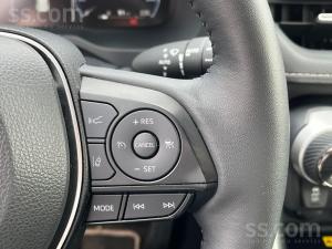 Красный Тойота РАВ 4 2025 в Рига, объемом двигателя 2.50 л и пробегом 15 тыс. км за 38490 €, фото 19 на AUTOMOTO.COM.LV
