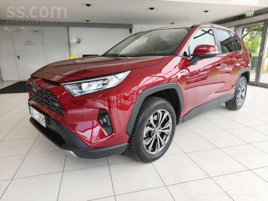 Sarkans Toyota RAV4 2025 Rīga, ar dzinēja tilpumu 2.50 L un nobraukumu 12 tūkst. km par 38300 €, foto 1 vietnē AUTOMOTO.COM.LV