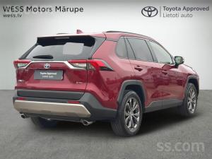Red Toyota RAV4 2025 in Riga, with an engine capacity of 2.50 L and mileage of 33 thousand km for 36590 €, photo 3 on AUTOMOTO.COM.LV