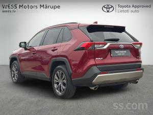 Red Toyota RAV4 2025 in Riga, with an engine capacity of 2.50 L and mileage of 33 thousand km for 36590 €, photo 18 on AUTOMOTO.COM.LV