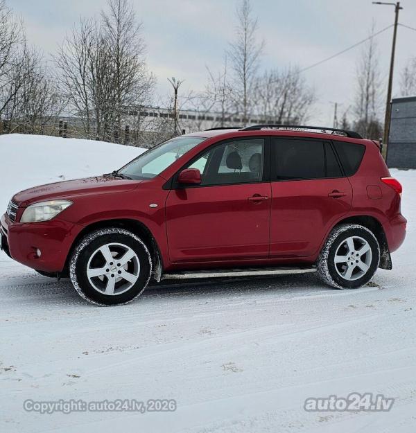 Red Toyota RAV4 2008 in Tallinn, with an engine capacity of 2.00 L and mileage of 179 thousand km for 5500 €, photo 2 on AUTOMOTO.COM.LV