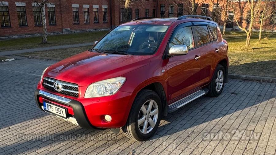 Sarkans Toyota RAV4 2009 Tallina, ar dzinēja tilpumu 2.00 L un nobraukumu 167 tūkst. km par 7999 €, foto 1 vietnē AUTOMOTO.COM.LV