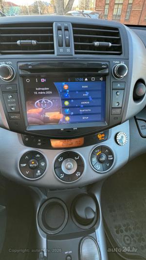 Sarkans Toyota RAV4 2009 Tallina, ar dzinēja tilpumu 2.00 L un nobraukumu 167 tūkst. km par 7999 €, foto 13 vietnē AUTOMOTO.COM.LV