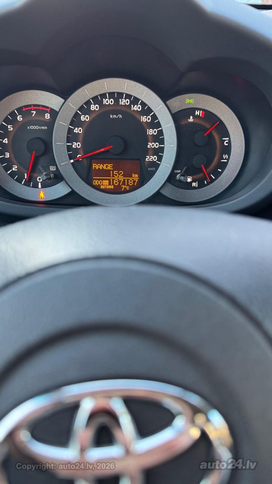 Sarkans Toyota RAV4 2009 Tallina, ar dzinēja tilpumu 2.00 L un nobraukumu 167 tūkst. km par 7999 €, foto 14 vietnē AUTOMOTO.COM.LV