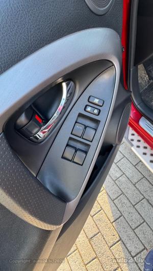 Sarkans Toyota RAV4 2009 Tallina, ar dzinēja tilpumu 2.00 L un nobraukumu 167 tūkst. km par 7999 €, foto 20 vietnē AUTOMOTO.COM.LV