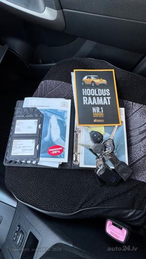 Sarkans Toyota RAV4 2009 Tallina, ar dzinēja tilpumu 2.00 L un nobraukumu 167 tūkst. km par 7999 €, foto 27 vietnē AUTOMOTO.COM.LV