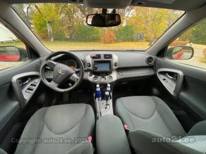 Sarkans Toyota RAV4 2013 Tallina, ar dzinēja tilpumu 2.00 L un nobraukumu 230 tūkst. km par 8500 €, foto 9 vietnē AUTOMOTO.COM.LV