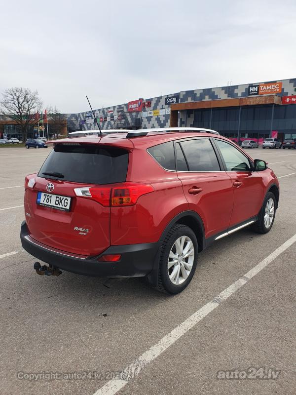 Red Toyota RAV4 2013 in Tallinn, with an engine capacity of 2.00 L and mileage of 188 thousand km for 14000 €, photo 5 on AUTOMOTO.COM.LV