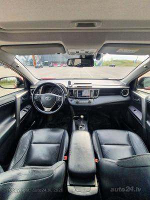 Sarkans Toyota RAV4 2013 Tallina, ar dzinēja tilpumu 2.00 L un nobraukumu 188 tūkst. km par 14000 €, foto 10 vietnē AUTOMOTO.COM.LV
