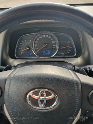 Sarkans Toyota RAV4 2013 Tallina, ar dzinēja tilpumu 2.00 L un nobraukumu 188 tūkst. km par 14000 €, foto 13 vietnē AUTOMOTO.COM.LV