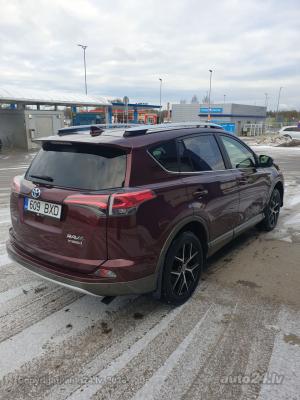 Sarkans Toyota RAV4 2016 Tallina, ar dzinēja tilpumu 2.50 L un nobraukumu 255 tūkst. km par 19900 €, foto 2 vietnē AUTOMOTO.COM.LV