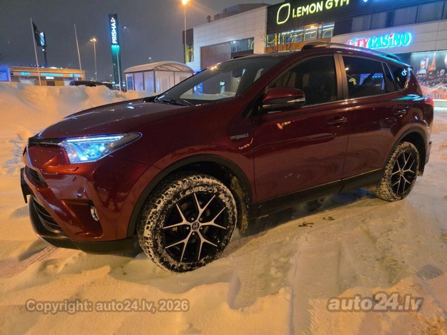 Sarkans Toyota RAV4 2018 Tallina, ar dzinēja tilpumu 2.50 L un nobraukumu 99 tūkst. km par 19000 €, foto 1 vietnē AUTOMOTO.COM.LV