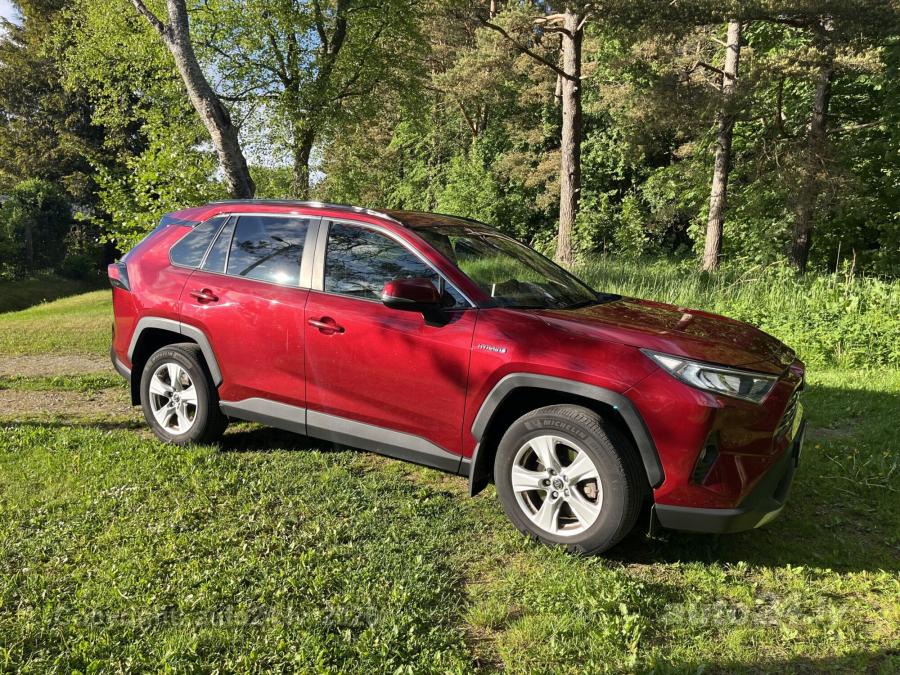 Sarkans Toyota RAV4 2019 Tallina, ar dzinēja tilpumu 2.50 L un nobraukumu 100 tūkst. km par 27900 €, foto 5 vietnē AUTOMOTO.COM.LV