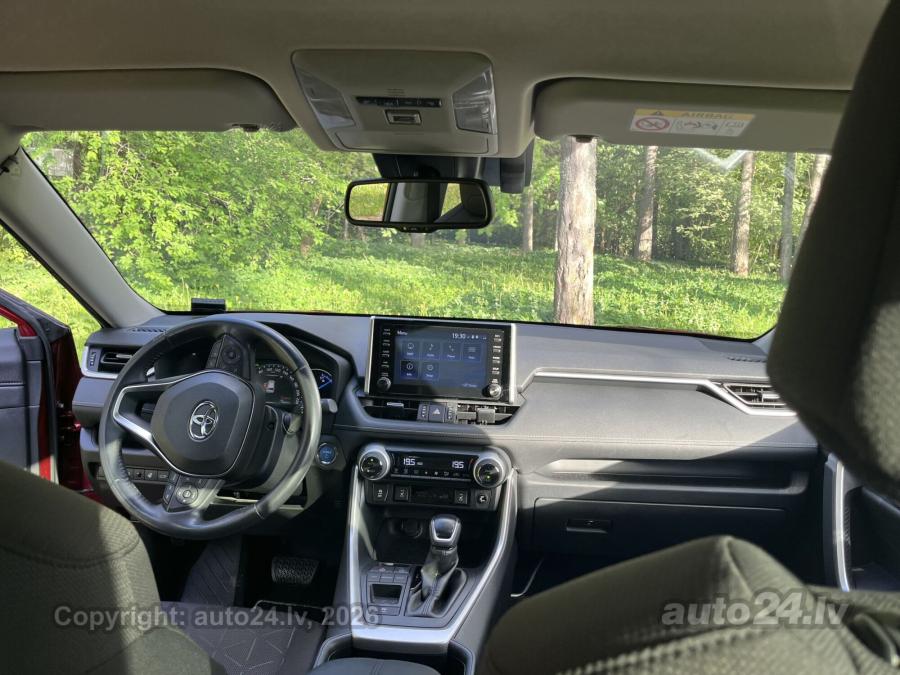 Sarkans Toyota RAV4 2019 Tallina, ar dzinēja tilpumu 2.50 L un nobraukumu 100 tūkst. km par 27900 €, foto 9 vietnē AUTOMOTO.COM.LV