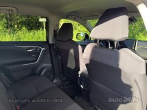 Sarkans Toyota RAV4 2019 Tallina, ar dzinēja tilpumu 2.50 L un nobraukumu 100 tūkst. km par 27900 €, foto 10 vietnē AUTOMOTO.COM.LV