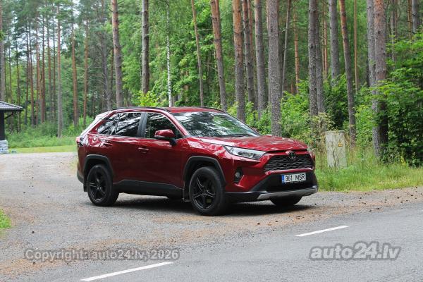 Sarkans Toyota RAV4 2019 Tallina, ar dzinēja tilpumu 2.00 L un nobraukumu 111 tūkst. km par 22500 €, foto 4 vietnē AUTOMOTO.COM.LV
