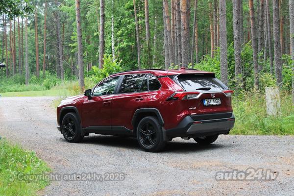 Sarkans Toyota RAV4 2019 Tallina, ar dzinēja tilpumu 2.00 L un nobraukumu 111 tūkst. km par 22500 €, foto 8 vietnē AUTOMOTO.COM.LV