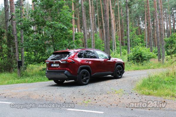 Sarkans Toyota RAV4 2019 Tallina, ar dzinēja tilpumu 2.00 L un nobraukumu 111 tūkst. km par 22500 €, foto 10 vietnē AUTOMOTO.COM.LV