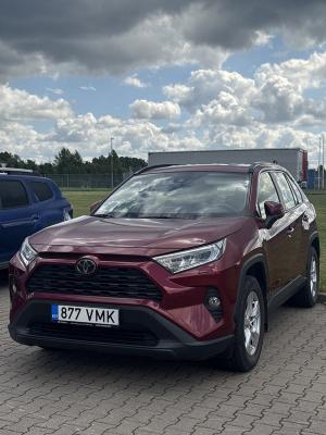 Sarkans Toyota RAV4 2019 Tallina, ar dzinēja tilpumu 0.00 L un nobraukumu 71 tūkst. km par 17500 €, foto 3 vietnē AUTOMOTO.COM.LV