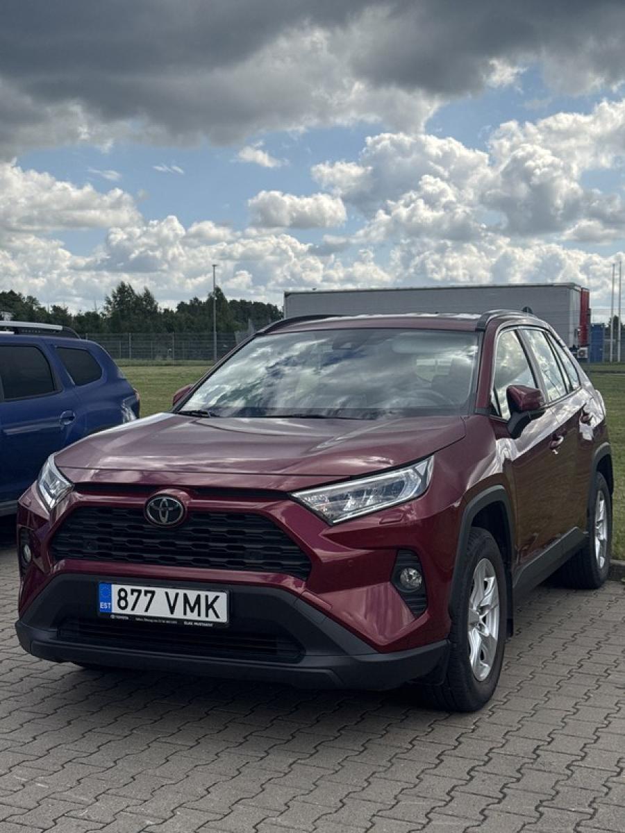 Sarkans Toyota RAV4 2019 Tallina, ar dzinēja tilpumu 0.00 L un nobraukumu 71 tūkst. km par 17500 €, foto 3 vietnē AUTOMOTO.COM.LV