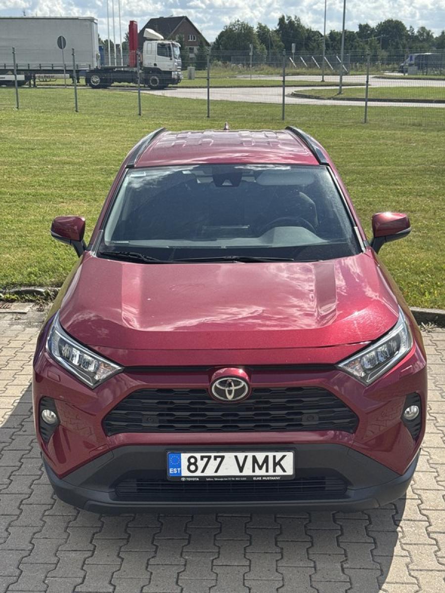 Sarkans Toyota RAV4 2019 Tallina, ar dzinēja tilpumu 0.00 L un nobraukumu 71 tūkst. km par 17500 €, foto 5 vietnē AUTOMOTO.COM.LV
