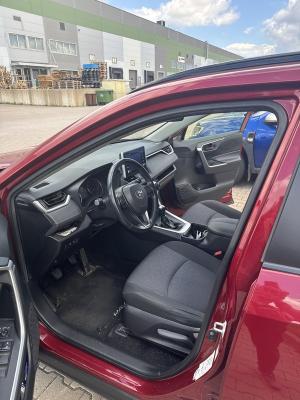 Sarkans Toyota RAV4 2019 Tallina, ar dzinēja tilpumu 0.00 L un nobraukumu 71 tūkst. km par 17500 €, foto 9 vietnē AUTOMOTO.COM.LV