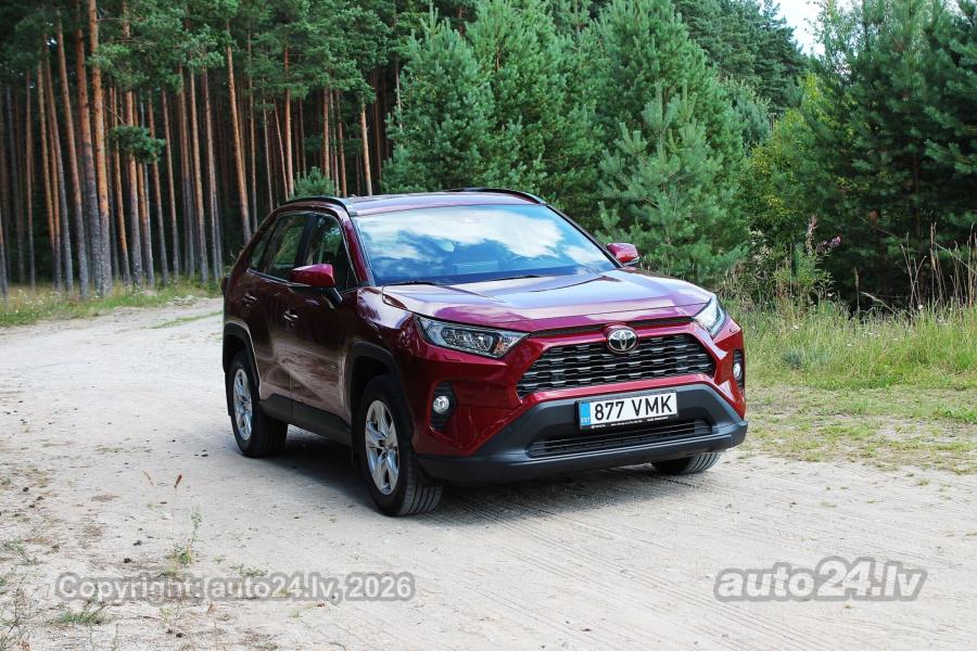 Красный Тойота РАВ 4 2019 в Таллин, объемом двигателя 2.00 л и пробегом 76 тыс. км за 20900 €, фото 1 на AUTOMOTO.COM.LV