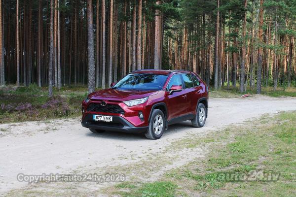 Красный Тойота РАВ 4 2019 в Таллин, объемом двигателя 2.00 л и пробегом 76 тыс. км за 20900 €, фото 4 на AUTOMOTO.COM.LV