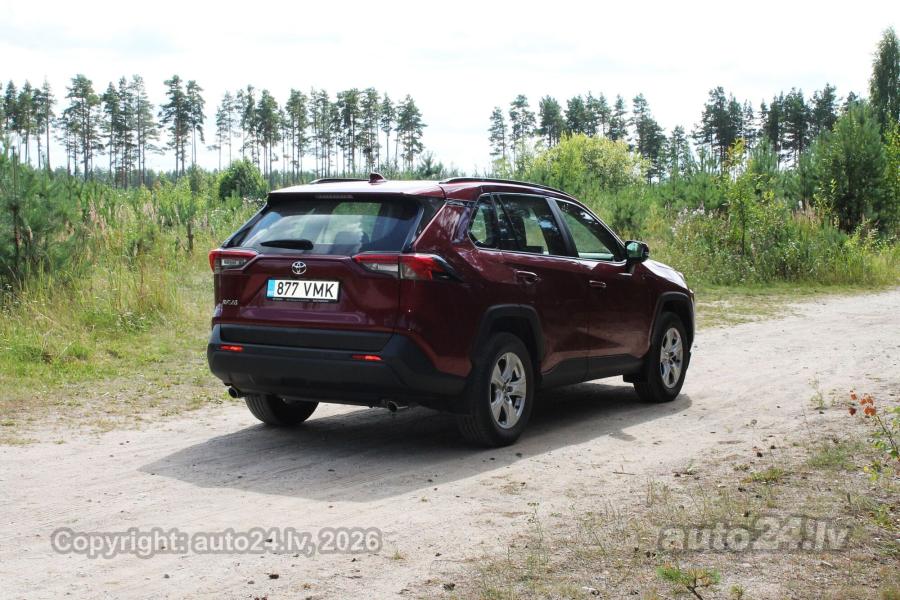 Красный Тойота РАВ 4 2019 в Таллин, объемом двигателя 2.00 л и пробегом 76 тыс. км за 20900 €, фото 9 на AUTOMOTO.COM.LV