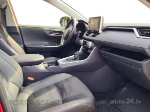 Красный Тойота РАВ 4 2020 в Таллин, объемом двигателя 1.99 л и пробегом 58 тыс. км за 28495 €, фото 7 на AUTOMOTO.COM.LV
