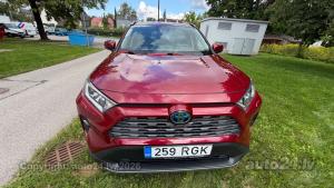 Red Toyota RAV4 2020 in Tallinn, with an engine capacity of 0.00 L and mileage of 97 thousand km for 29900 €, photo 7 on AUTOMOTO.COM.LV