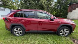Red Toyota RAV4 2020 in Tallinn, with an engine capacity of 0.00 L and mileage of 97 thousand km for 29900 €, photo 8 on AUTOMOTO.COM.LV